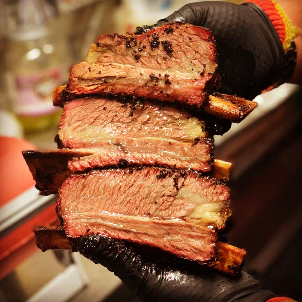 This award-winning food truck serves halal beef ribs, burgers and ...
