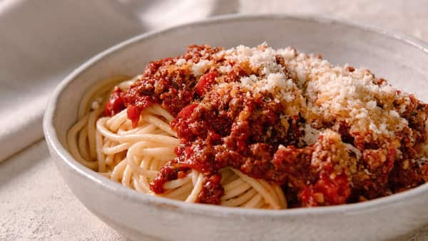 Pepperberry recipes: Add native Australian flavour to your dishes ...