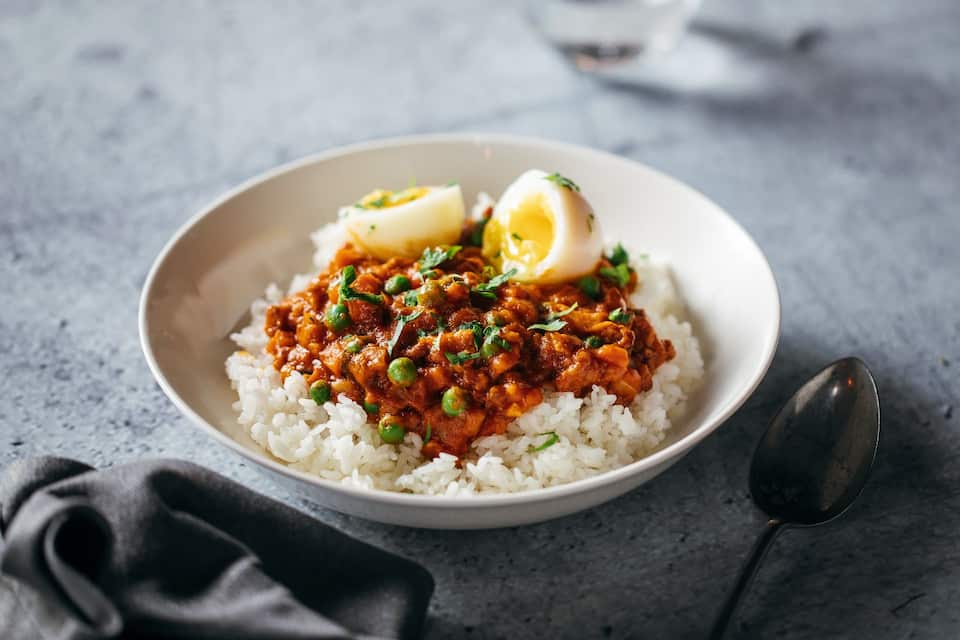 50 easy everyday recipes by Adam Liaw, from breakfast to dessert | SBS ...