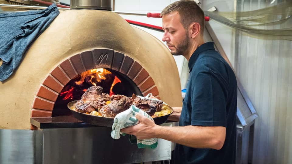 Serbian crepes are just one reason to try this Balkan eatery | SBS Food