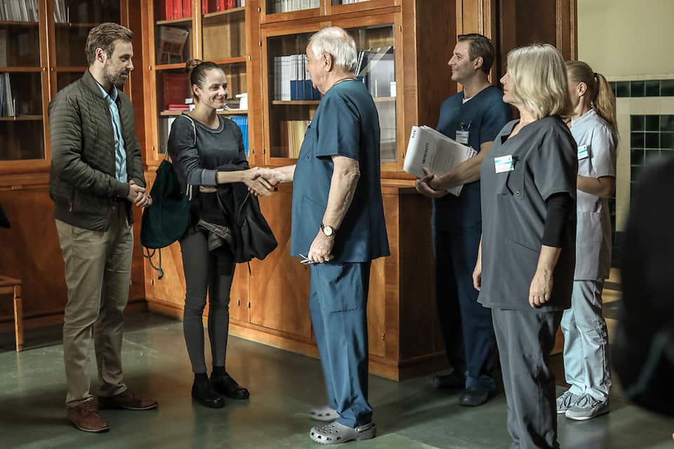 Who will save a stranger in Polish drama ‘The Six’? | SBS What's On