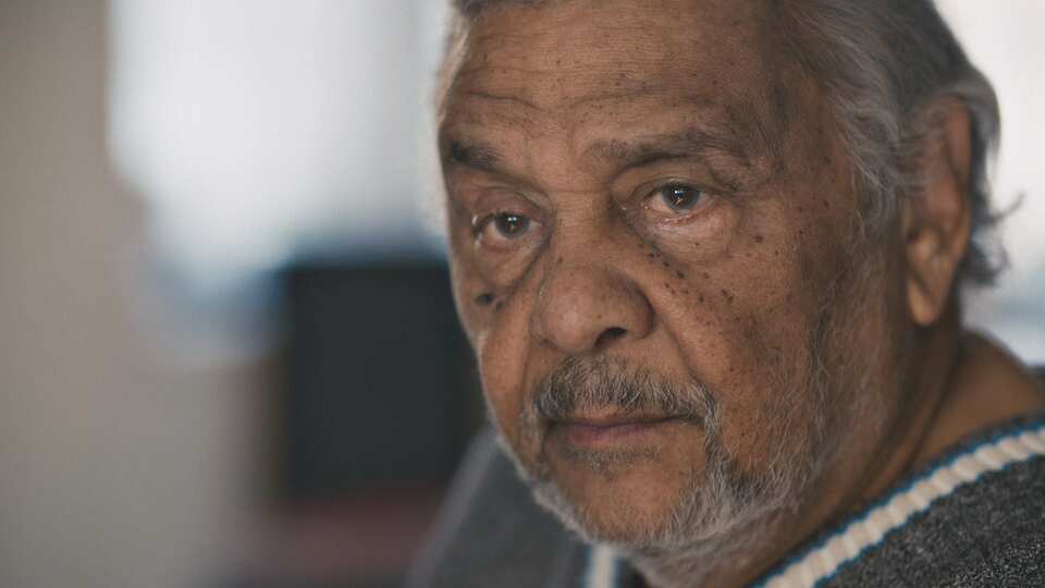 Genetic testing yields surprising answers in ‘DNA Family Secrets’ | SBS ...