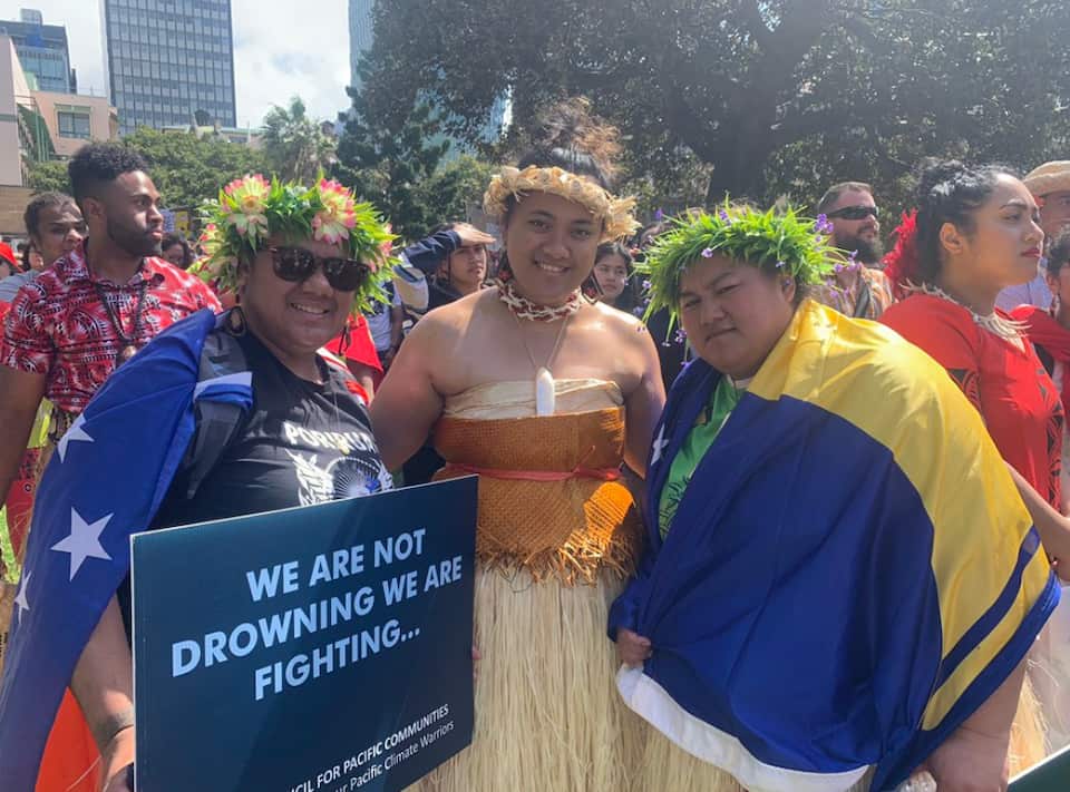 Hundreds of thousands of Australians strike to protest climate inaction ...