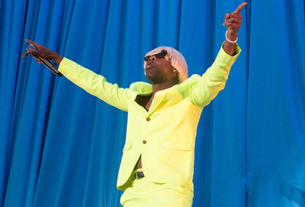 Rappers, anti-vaxxers, right-wing activists: Who has Australia banned ...