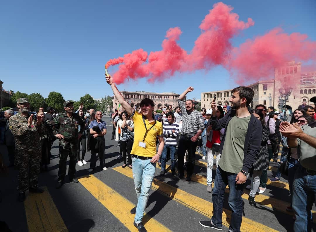 Armenian protesters shut down capital after opposition leader calls for ...