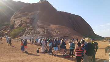Celebrations and tears from traditional owners as Uluru climb ban ...