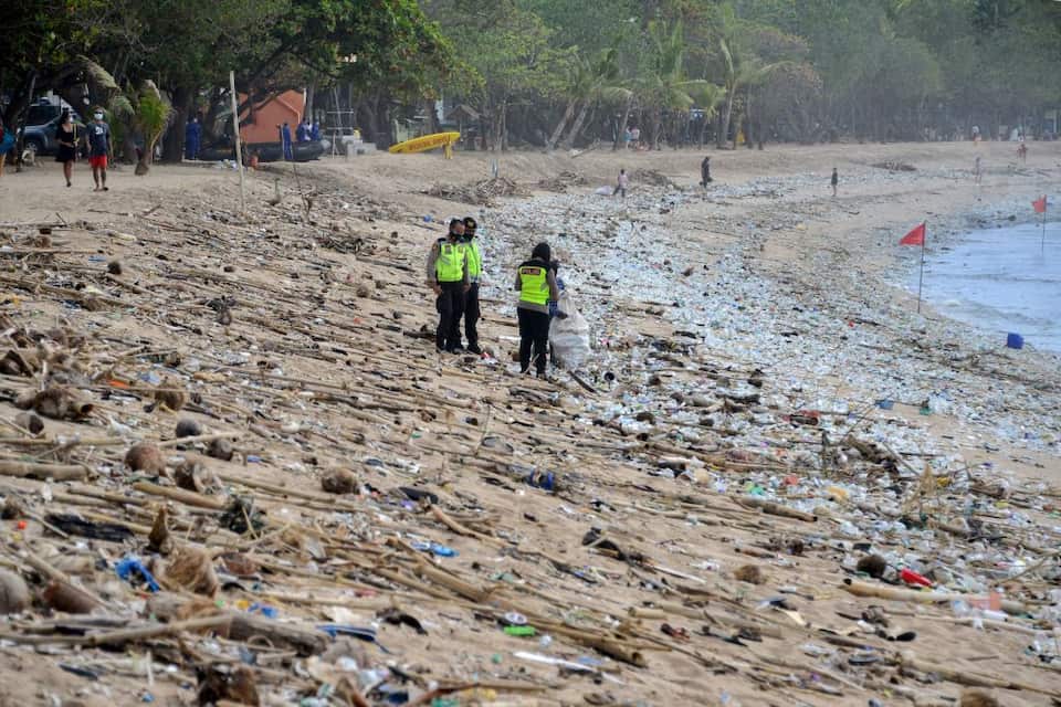 'The trash keeps coming': Bali's iconic beaches are buried in rubbish ...