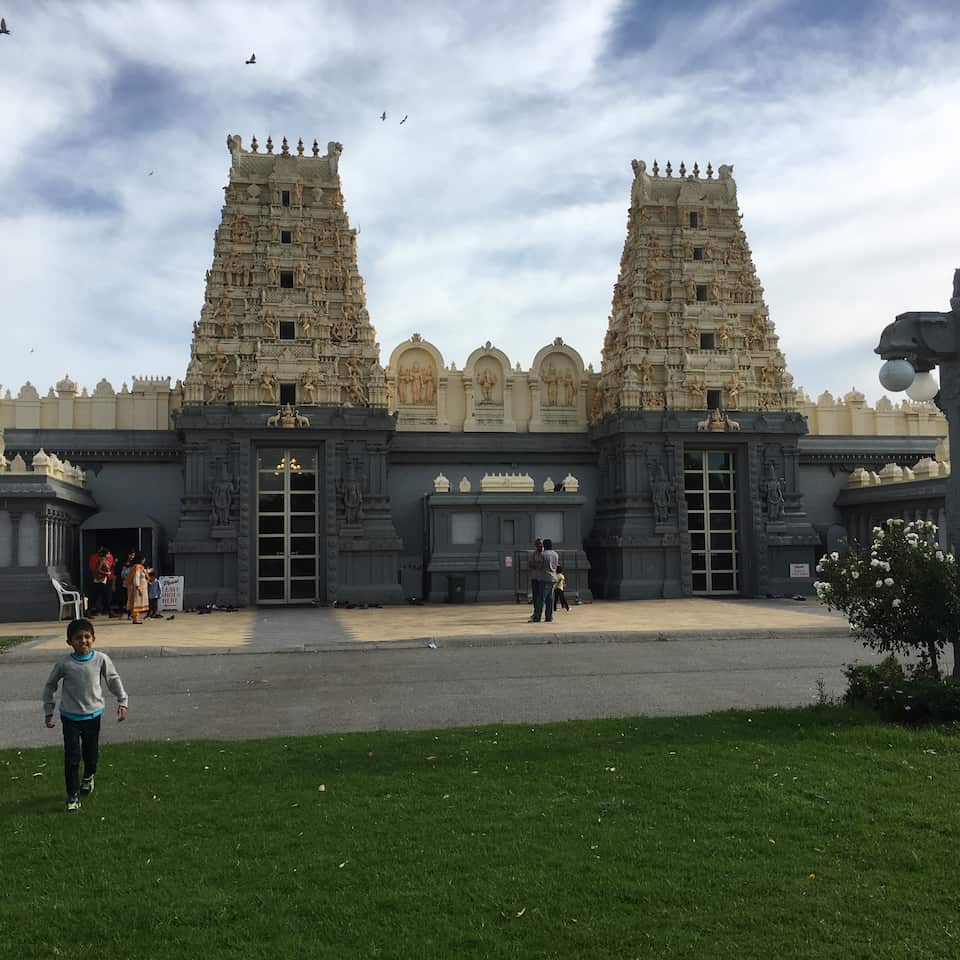 The rise of Hinduism in Australia, will it continue? | SBS News