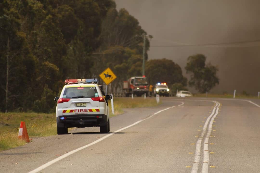 NSW Hunter fire downgraded as strong winds ease | SBS News