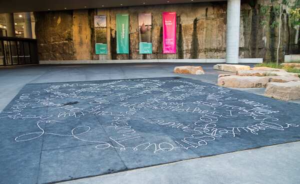 Sculpture at Barangaroo showcases new Aboriginal artworks | SBS NITV