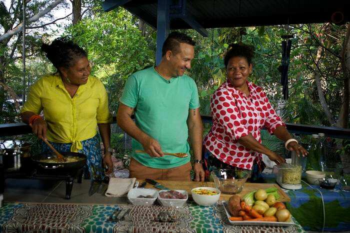 Why fine diners need to hear the stories behind their bush tucker | SBS ...