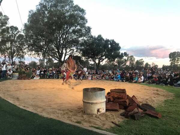 Mungo Man's historic return celebrated with song and dance | SBS NITV