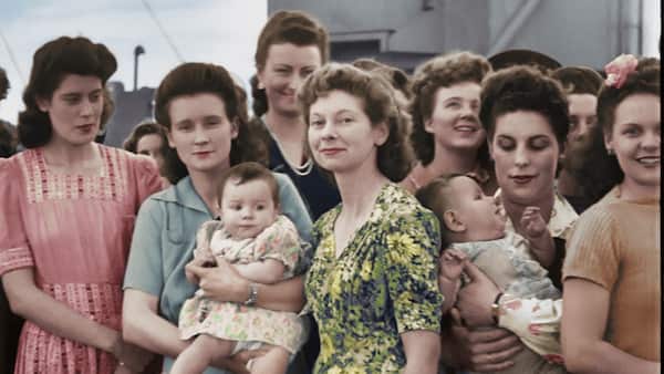 How the Second World War changed the game for Australian women | SBS Voices
