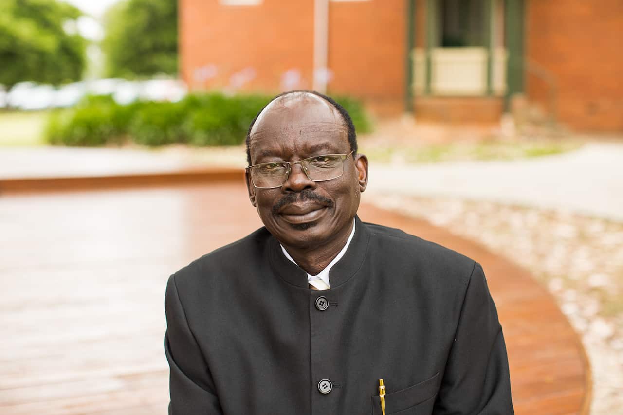 Meet the 64-year-old graduate defying university stereotypes | SBS Voices