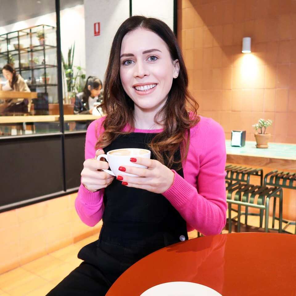 How can young Italian-Australians improve their connection with their ...