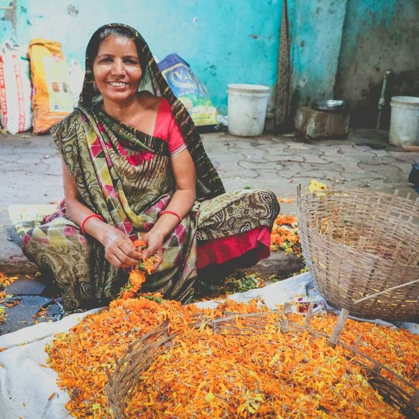 'Worshipping waste' Recycling the products left behind after religious ...