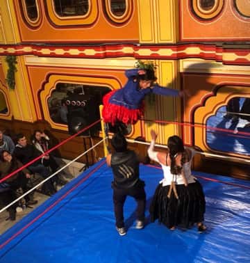 Conoce a las luchadoras de Bolivia | SBS Spanish