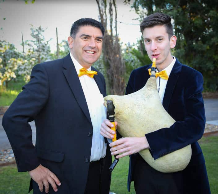 There's nothing Scottish about this bagpiper | SBS Macedonian