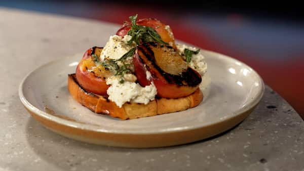 Pepperberry recipes: Add native Australian flavour to your dishes ...