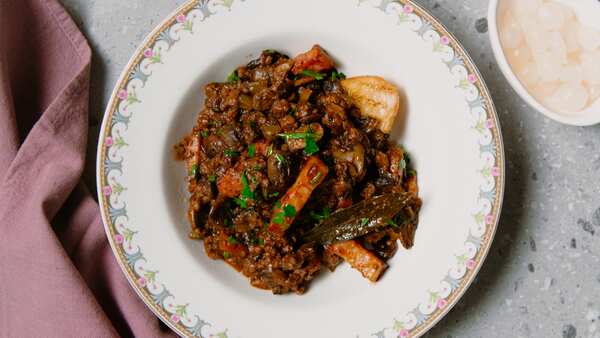 A round-up of our most popular mince recipes | SBS The Cook Up with ...