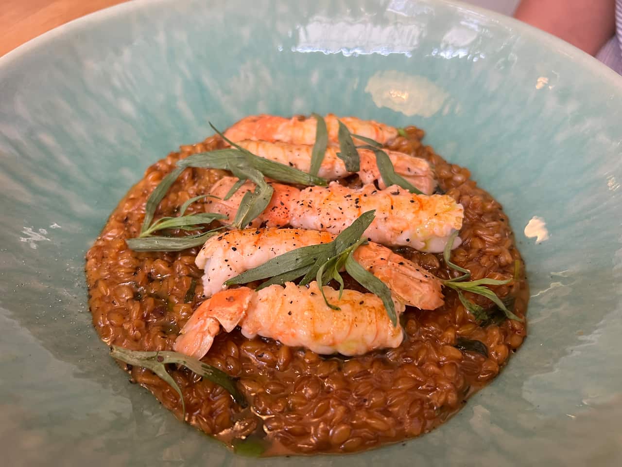 A Table! Ep 2: Depuis Paris, découvrez les langoustines au Risotto d ...