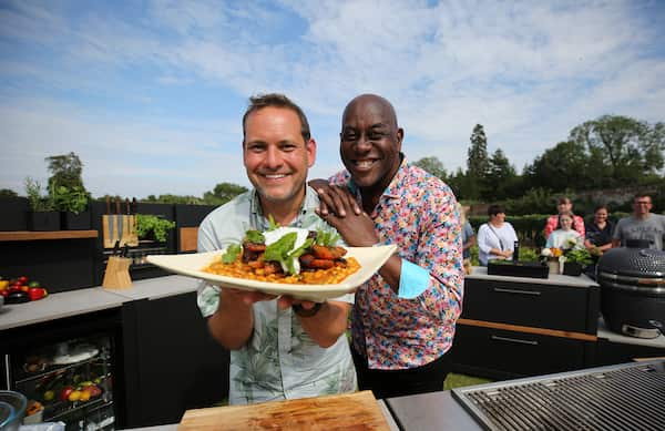 Ainsley Harriot tells us his alfresco cooking secrets... | SBS Food