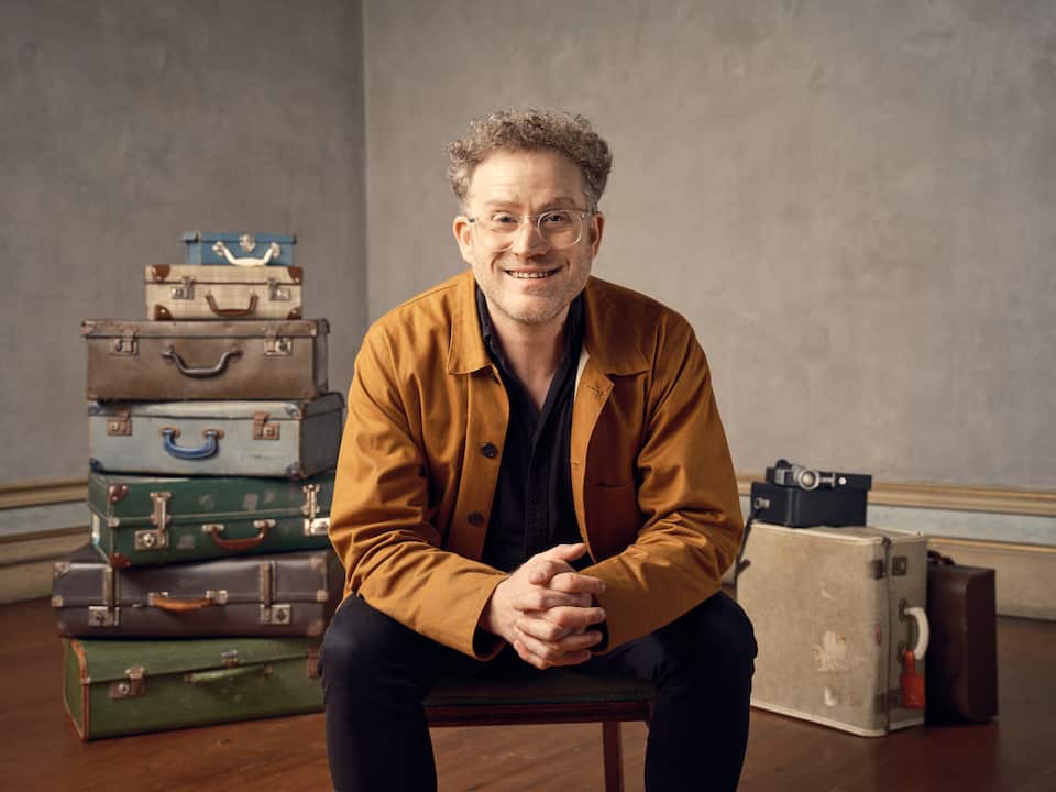 John's Safran's wild ride squatting in Kanye West's mansion | SBS News